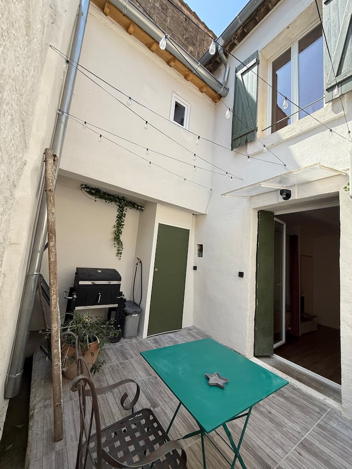 Residence Cosy Avec Patio - Lunel