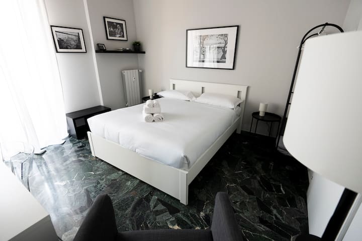 Contrasti | Black & White - Milano Cadorna Station