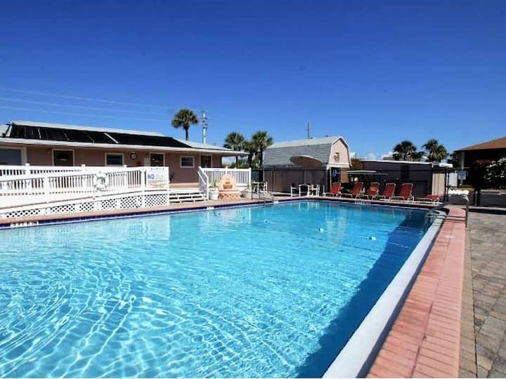 Oceanfront Complex-2br, 1ba Pool - Cocoa Beach, FL