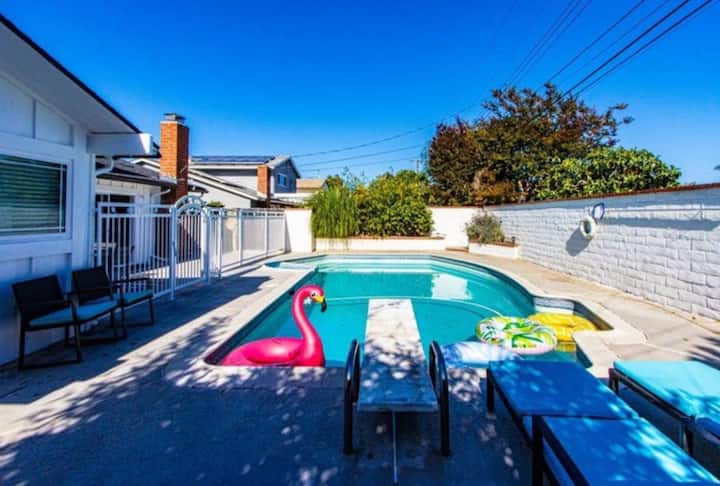 Huntington Villa - Costa Mesa, CA