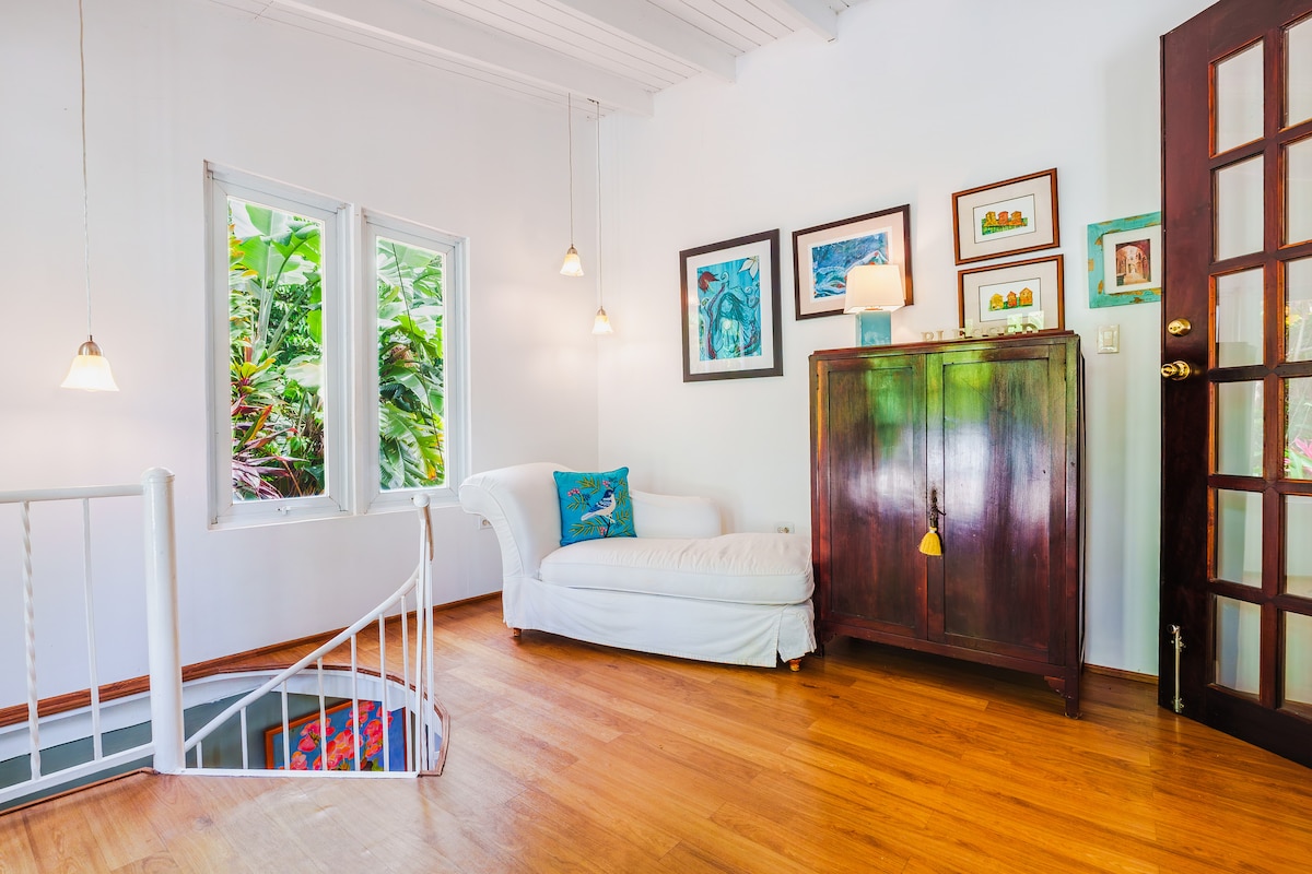 Chalet Lulu | Yoga/Retreat | P Solar | Hot Tub - Chalets for Rent in ...