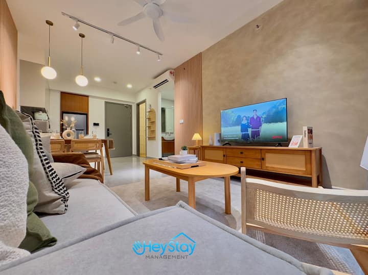 Agile 6pax Bukitbintang Walking10min> Pavilion/trx - Kuala Lumpur