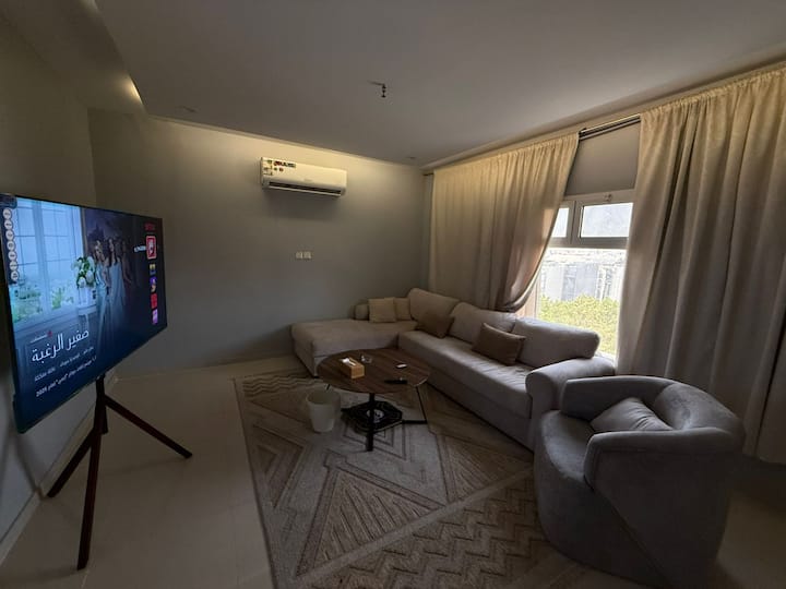 Modern Bedroom Apt Near Downtown - Yidda