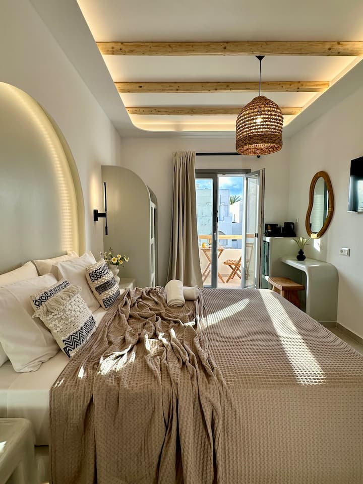 Δίκλινο Δωμάτιο σε μπουτίκ ξενοδοχείο με μπαλκόνι - Paros