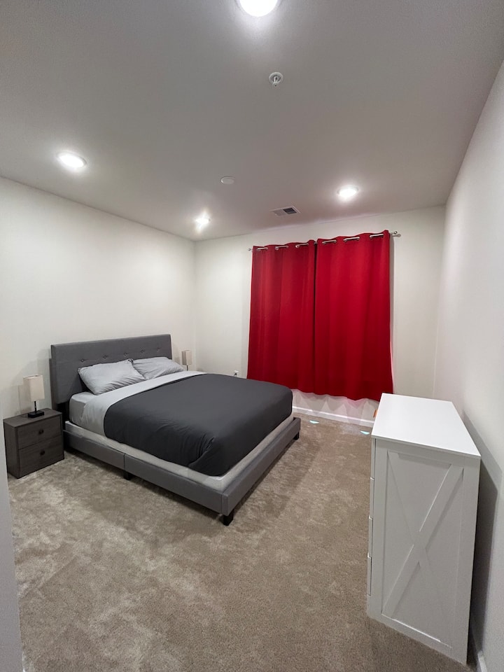 New 2br Condo–walk To The Train! - Princeton