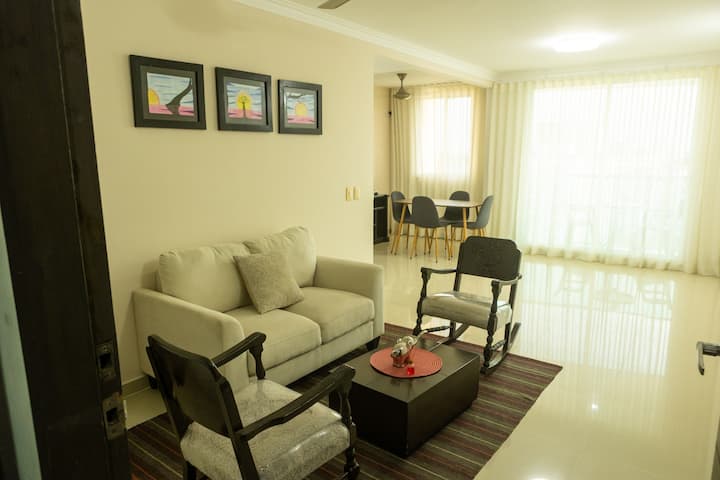 Amplio Apartamento. Sector Castellana. - Montería