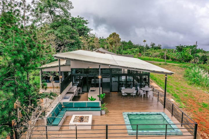 The Azul Heights House - Panama City