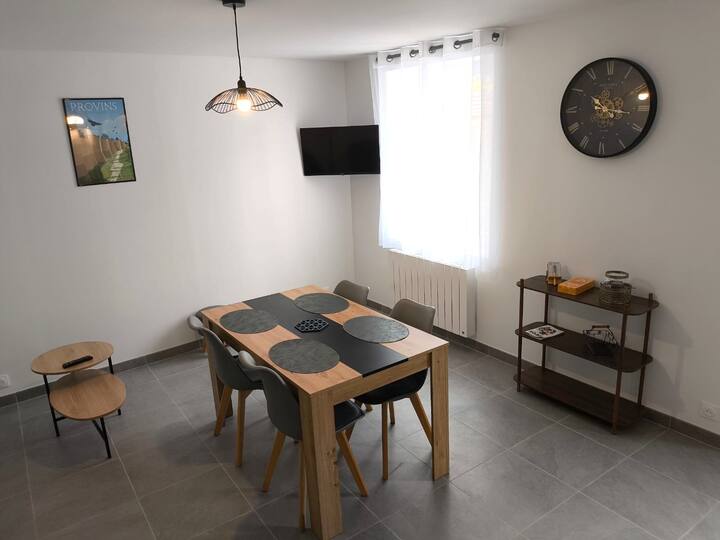 Charmante Maison De Ville - Provins Centre - Provins