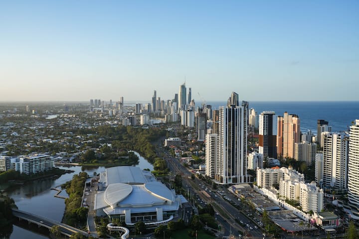 Star Above, Ocean Beyond - Lv 43 Panoramic View - Broadbeach