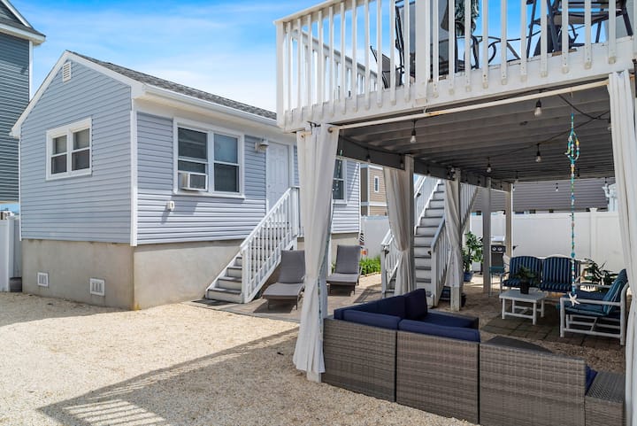 Adorable Cottage 2 Blocks From The Beach - Seaside Heights, NJ