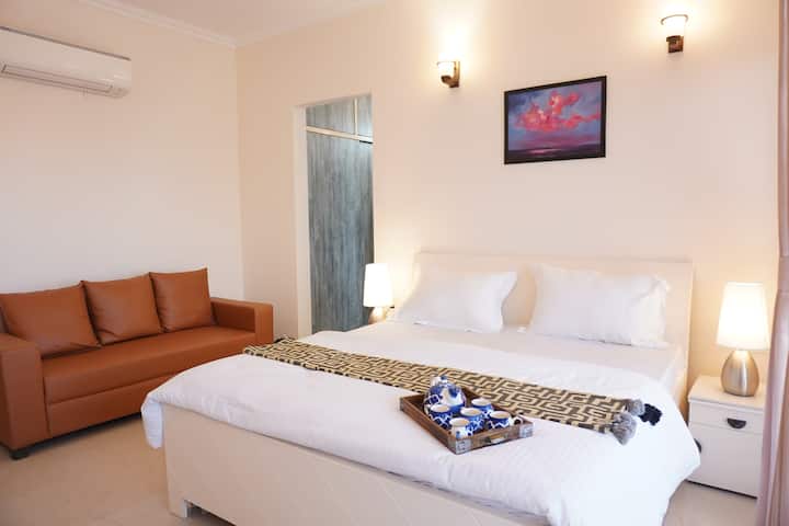 Primrose Cottage 3bhk Independent Apartment Sec 78 - Chandigarh