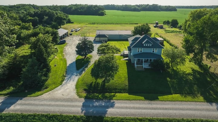 The Ultimate Hunting Lodge - Tennessee, IL