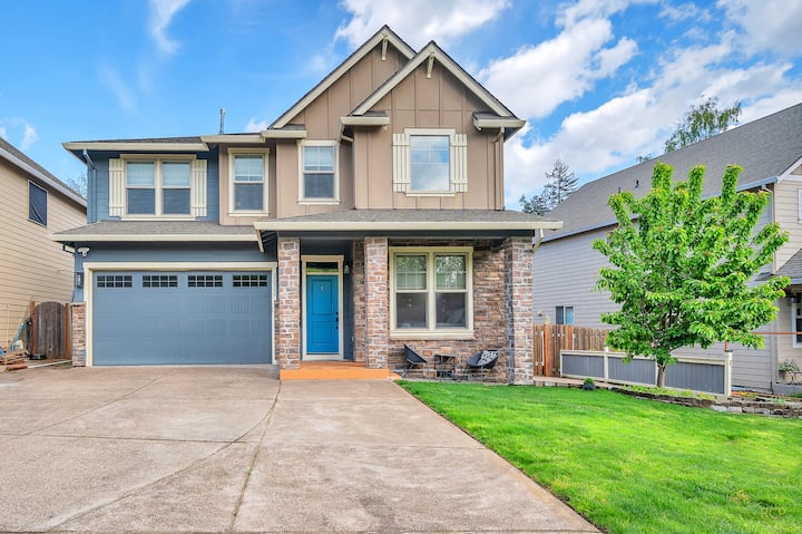 Relax & Play/walk To Downtown/hot Tub/game Room - Wilsonville, OR