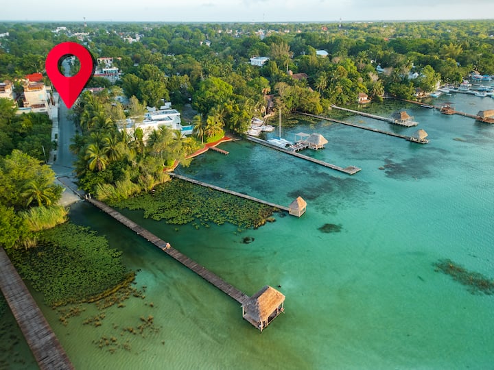 Cama Doble A 50 M Del Muelle Publico. Cocina - Bacalar