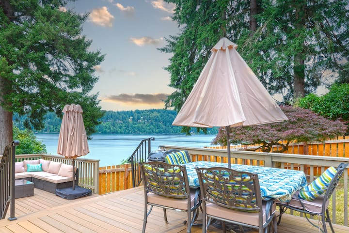 Bremerton Waterfront Cottage - 베인브리지 아일랜드