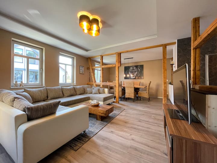 "Alte Balken, Neuer Glanz" Ferienhaus Luna - Suhl - Suhl