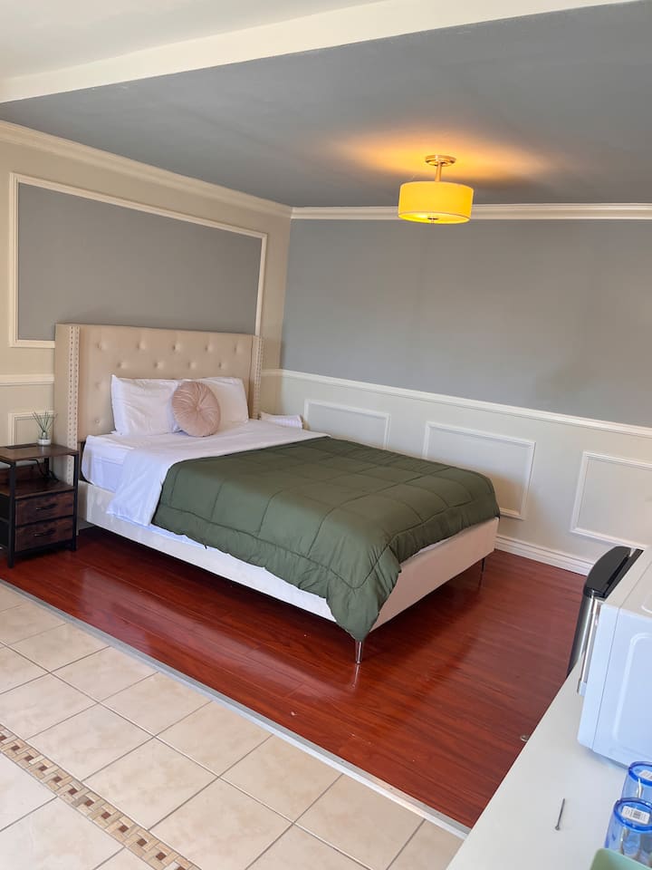 Studio Living | Near Airport | Quiet Neighborhood - Diamond Bar, CA