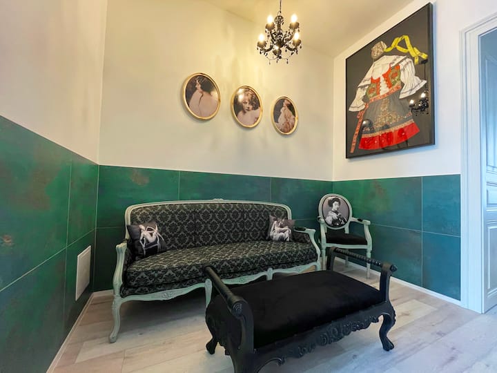 Luxury Vintage & Modern 1bdr - Best Of Both Worlds - Prague