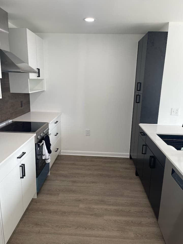 Centrally Located Pentagon Studio Apt - Arlington, VA
