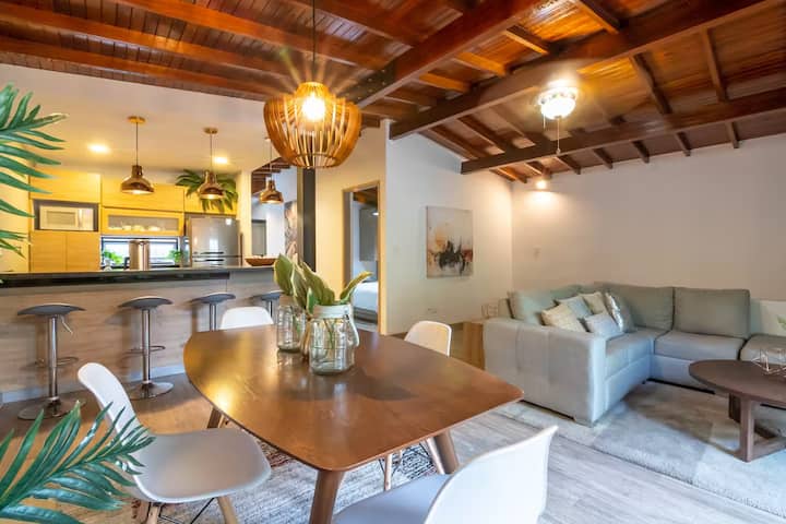 Casa Jardines - Modern Comfort And Traditional - Envigado