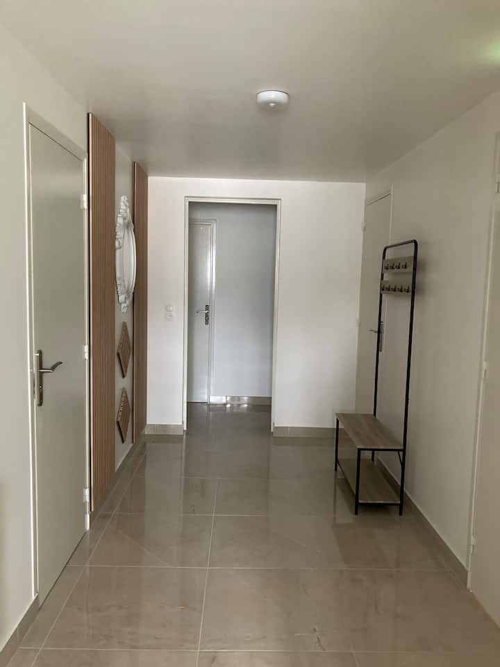 Logement Entier Indépendant 4 Chambres - Brie-Comte-Robert