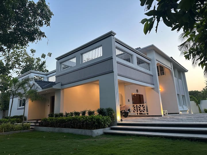 Bali Beach House With Swimming Pool @ Ecr - Chennai
