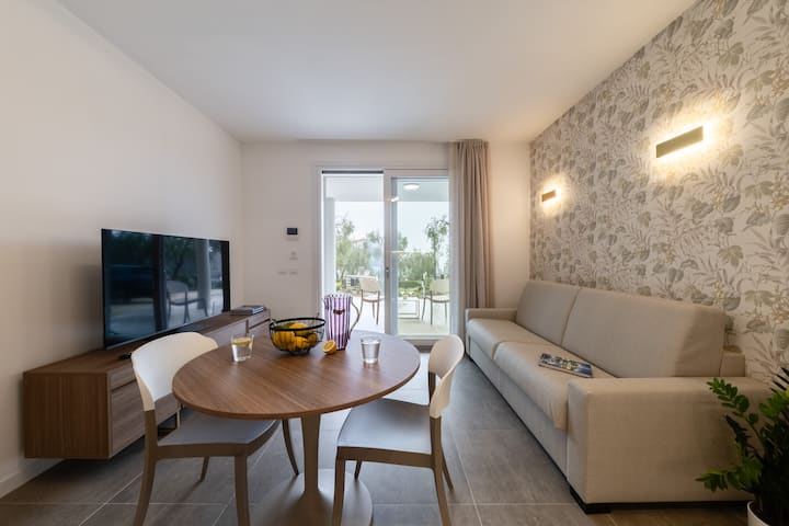 Lumia Living - Standard Apartment, Garden View - Limone Sul Garda