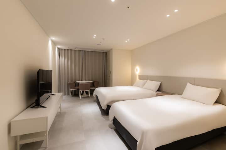 [New!]/디럭스트윈룸/호텔모닥남대문/남대문,시청역,서울역도보가능/호텔침구,주차가능 - Séoul