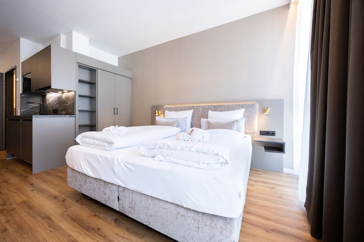 Bright: Studio For 2 | Kitchen | Parking - Bielefeld