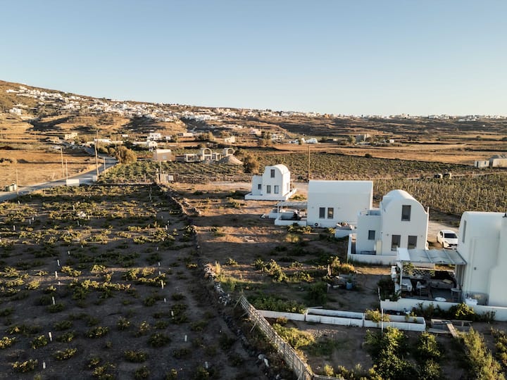 2 Private Jacuzzi Villas - Oia