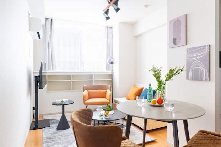 人気の南麻布エリア/家具家電完備/広々とした綺麗なお部屋/プラチナ南麻布 C02 - Hamamatsuchō Station