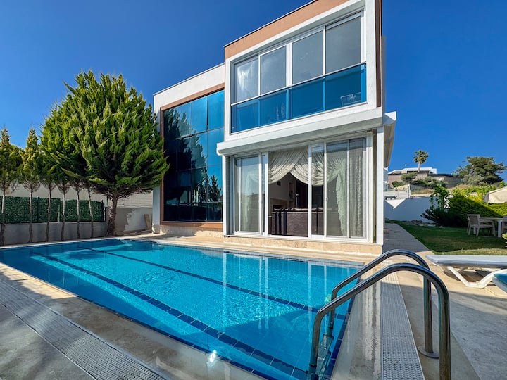 Villa Zeytin | Piscine, Cheminée, Hiver Douillet - Kuşadası