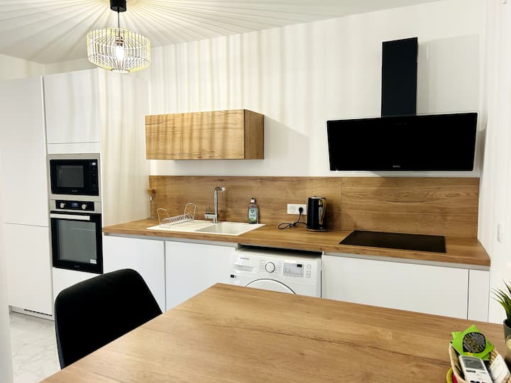 Appartement Au Coeur De La Grande Motte, Vue Mer - La Grande-Motte