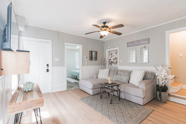 Cozy 4br | Walk To Boardwalk, Beach & Ac Fun - Atlantic City, NJ