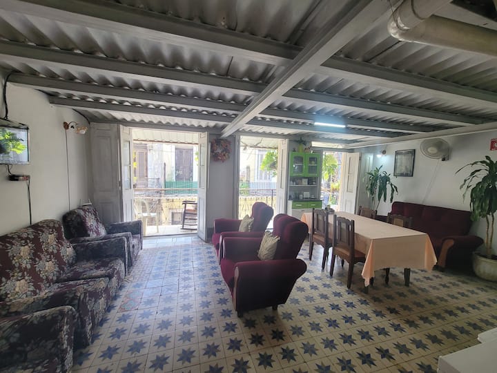 La Casa De Carmen - La Havane