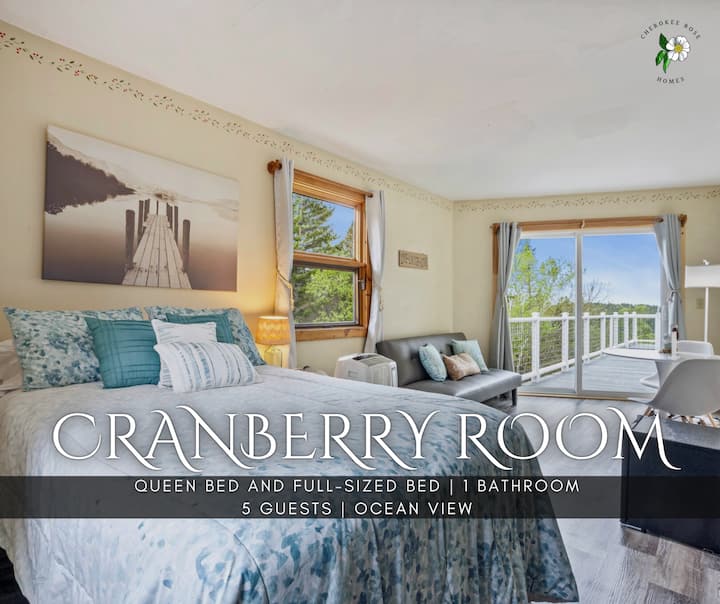 The Cranberry Room - Maine