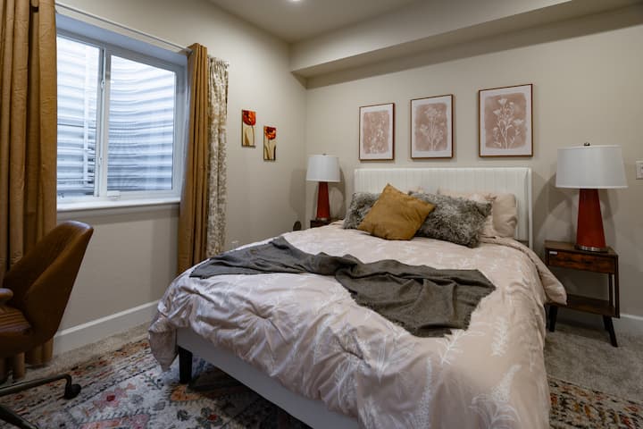 The Wildflower Room - Aurora, CO