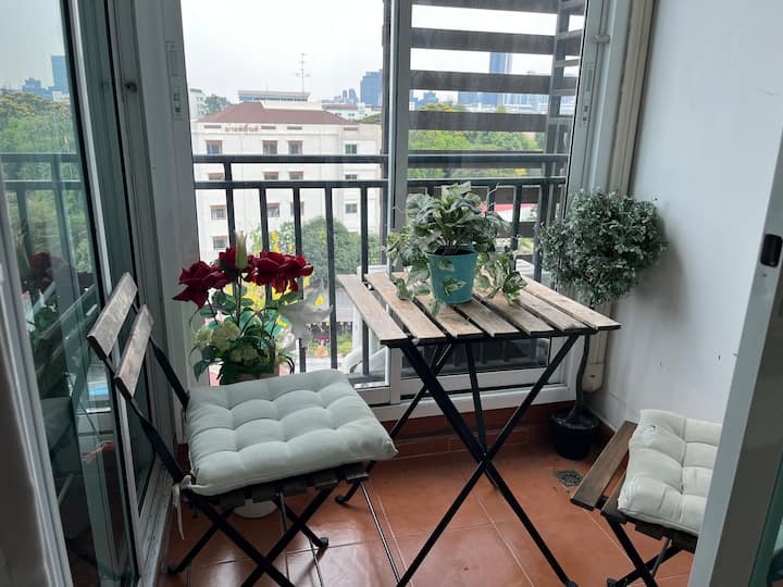 Very Cozy | Near Bts | Wifi | Smart-tv | Pool, Gym - Phra Khanong