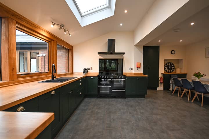 House Slps22. Close To Bredenbury Court. Step Free - Gloucestershire