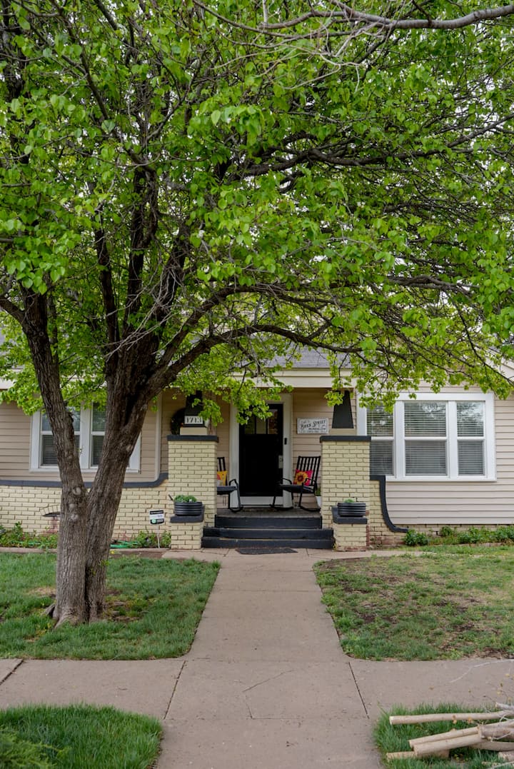4br W/man Cave & She Cave Fun! - Amarillo, TX