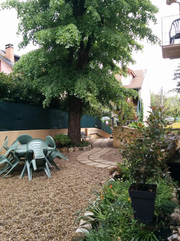 Chambre Sur Jardin Proche Centre Ville - Le Bourget-du-Lac