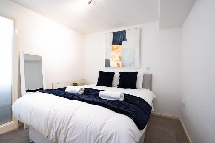 Coates House By Guestz - 克利夫登