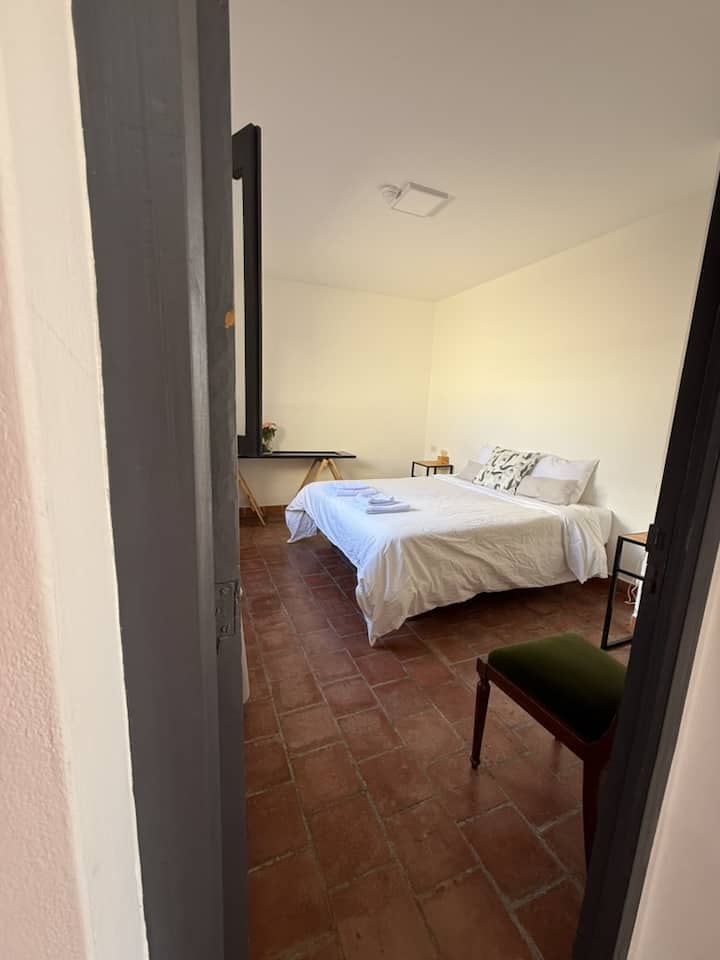 Cómoda Y Luminosa, Baño Amplio Compartido - Salta