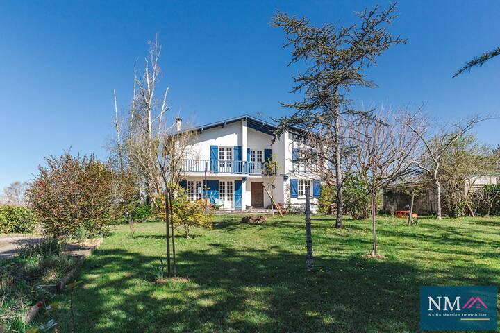 Une Maison Familiale à Urcuit - Bayonne