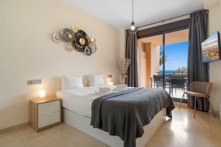 Modern Calanova Sea Golf Apartment - La Cala de Mijas