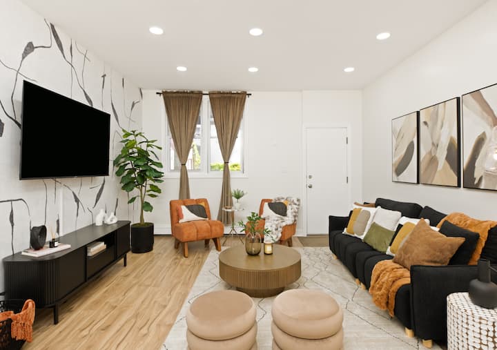 New! Modern Lux Gem Near Nyc W/ Backyard - Union City, NJ