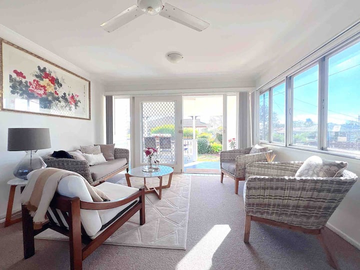 Cozy Costal Master Bedroom In Central Peninsula - Redcliffe