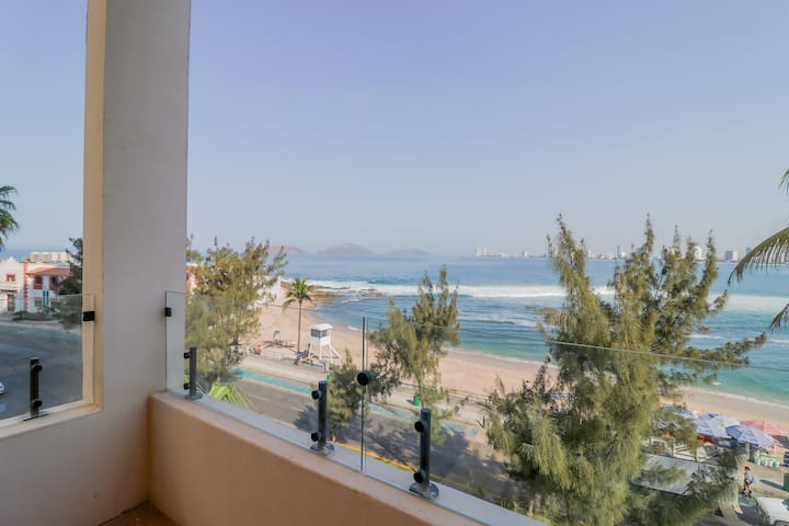 Increíble Vista A Playa Los Pinos - México