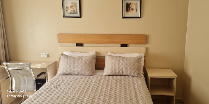 Executive Luxurious 2 Bed Flat - Harare