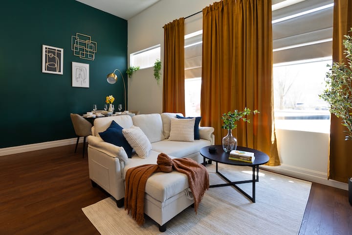 Dtwn I Near Yale I King Bed I  Free Parking I Gym - New Haven, CT